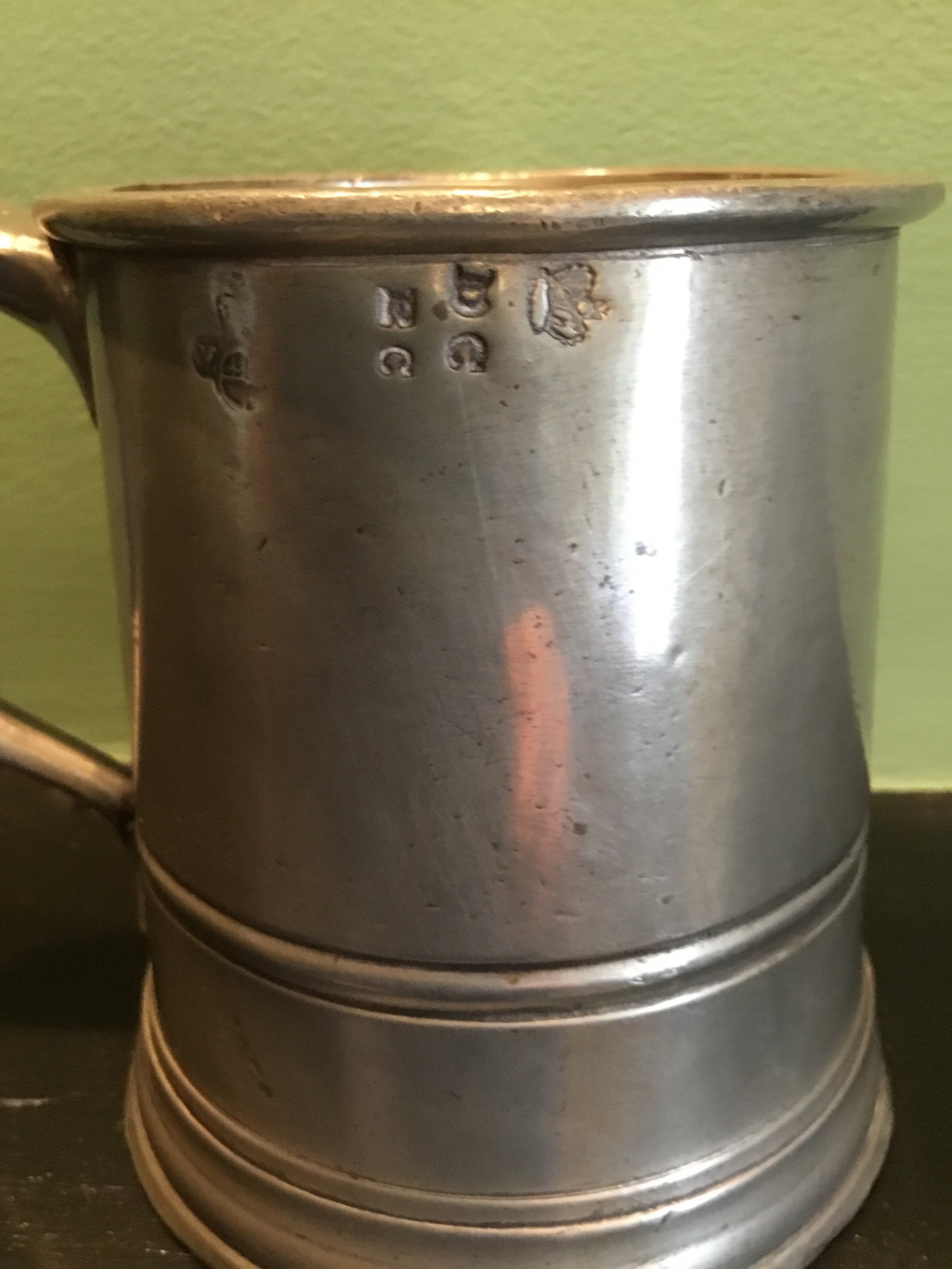 Fine 1 Pint Pewter Pouring Mug With Makers Marks | 603672 ... Fine 1 Pint Pewter Pouring Mug With Makers Marks | 603672 ...